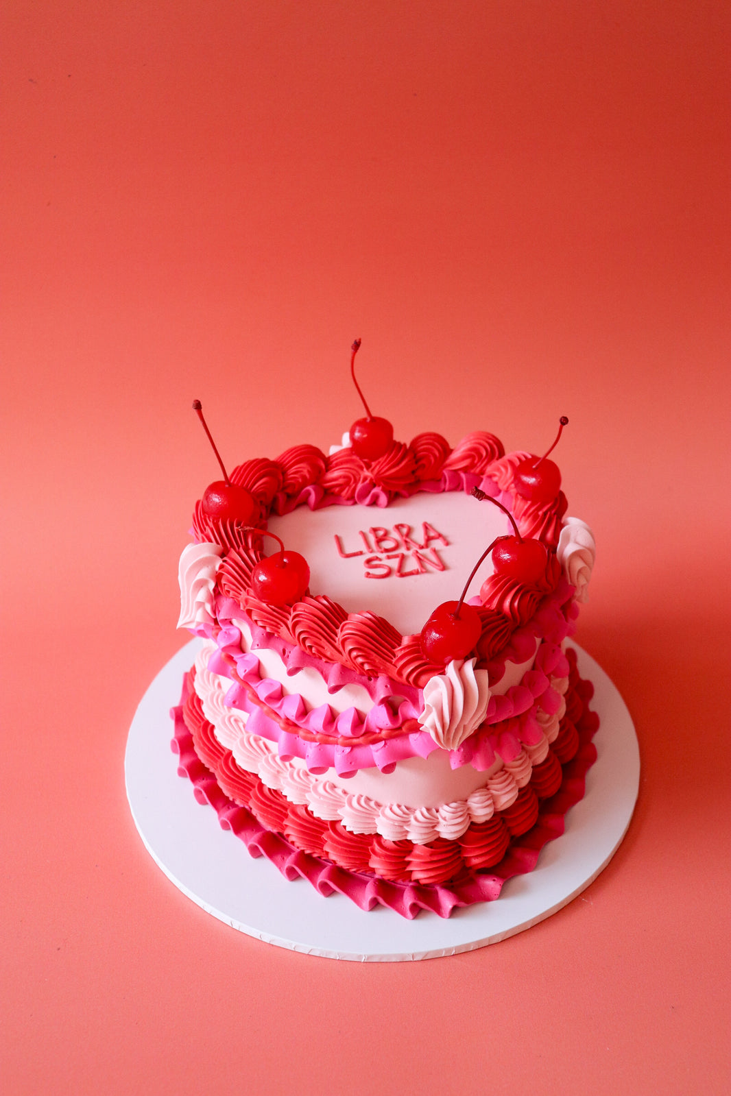Bake by her | Fabulous cakes, thoughtful design – bakesbyher